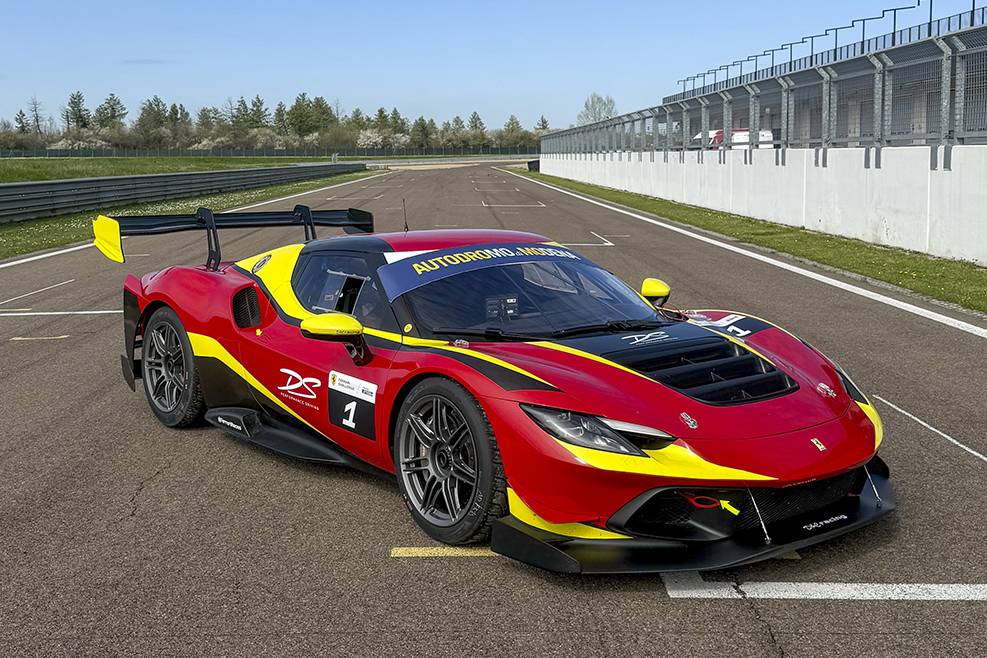 Ferrari 296 Challenge